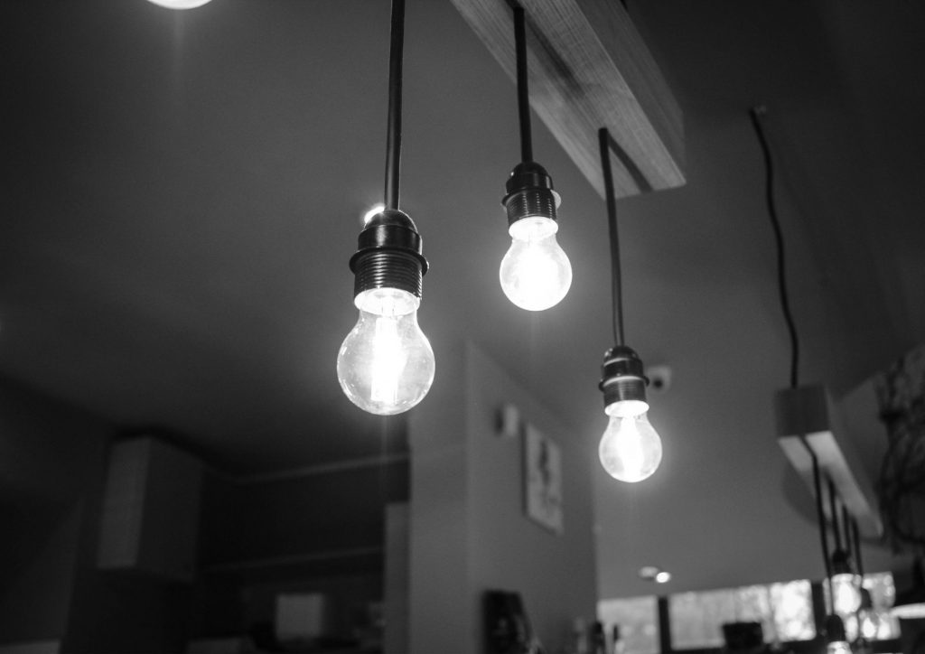 Create A Cozy Home With Lighting In 8 Brilliant Ways